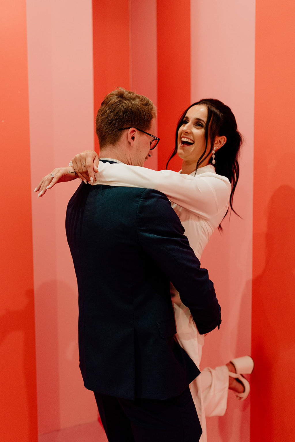 Couples Shoot at Color Factory Chicago Museum ...